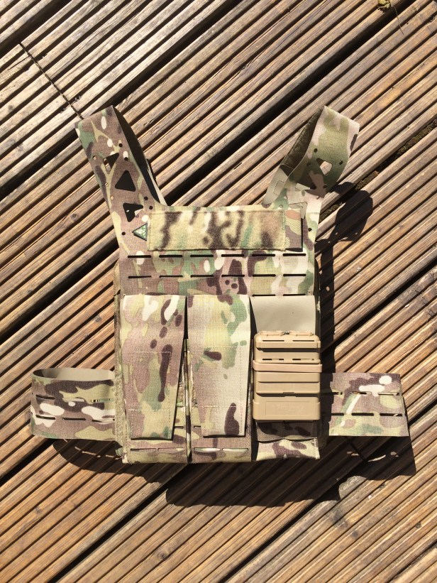 REVIEW: C2R FAST C2R-MOR Ultralite Plate Carrier – The Reptile House