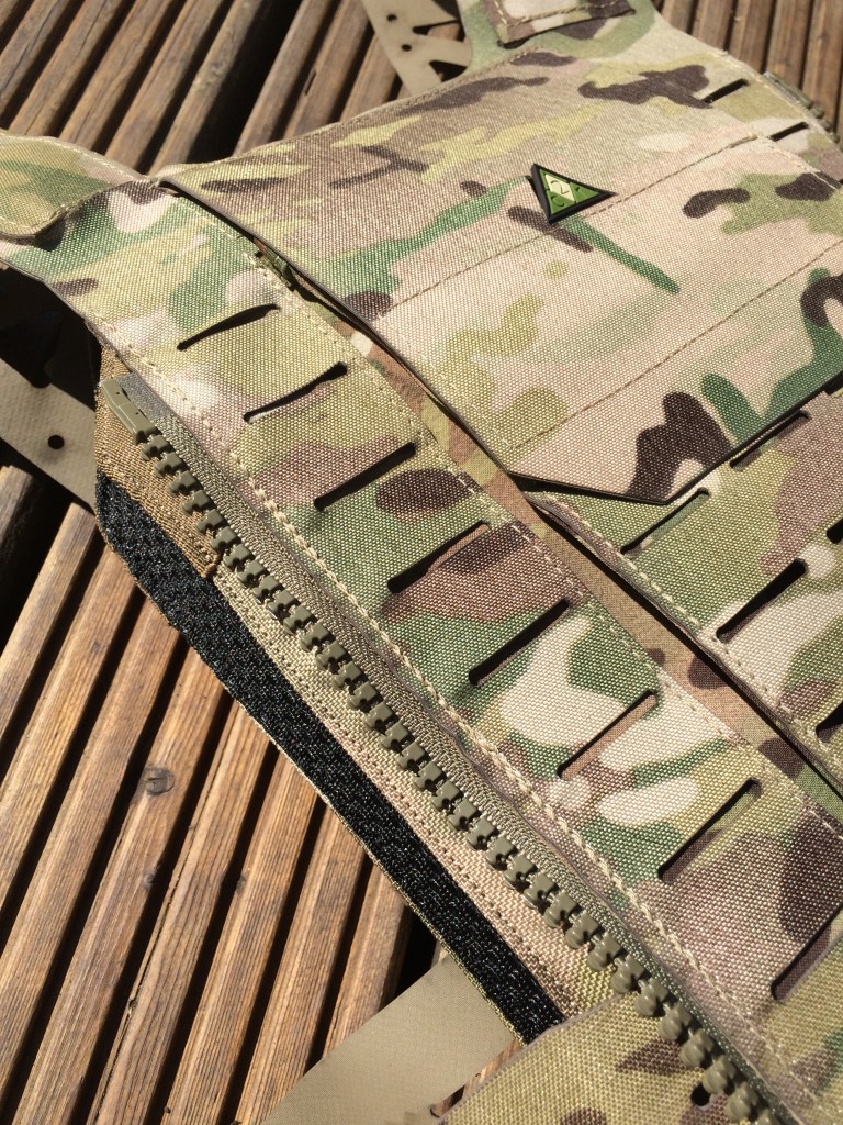 REVIEW: C2R FAST C2R-MOR Ultralite Plate Carrier – The Reptile House