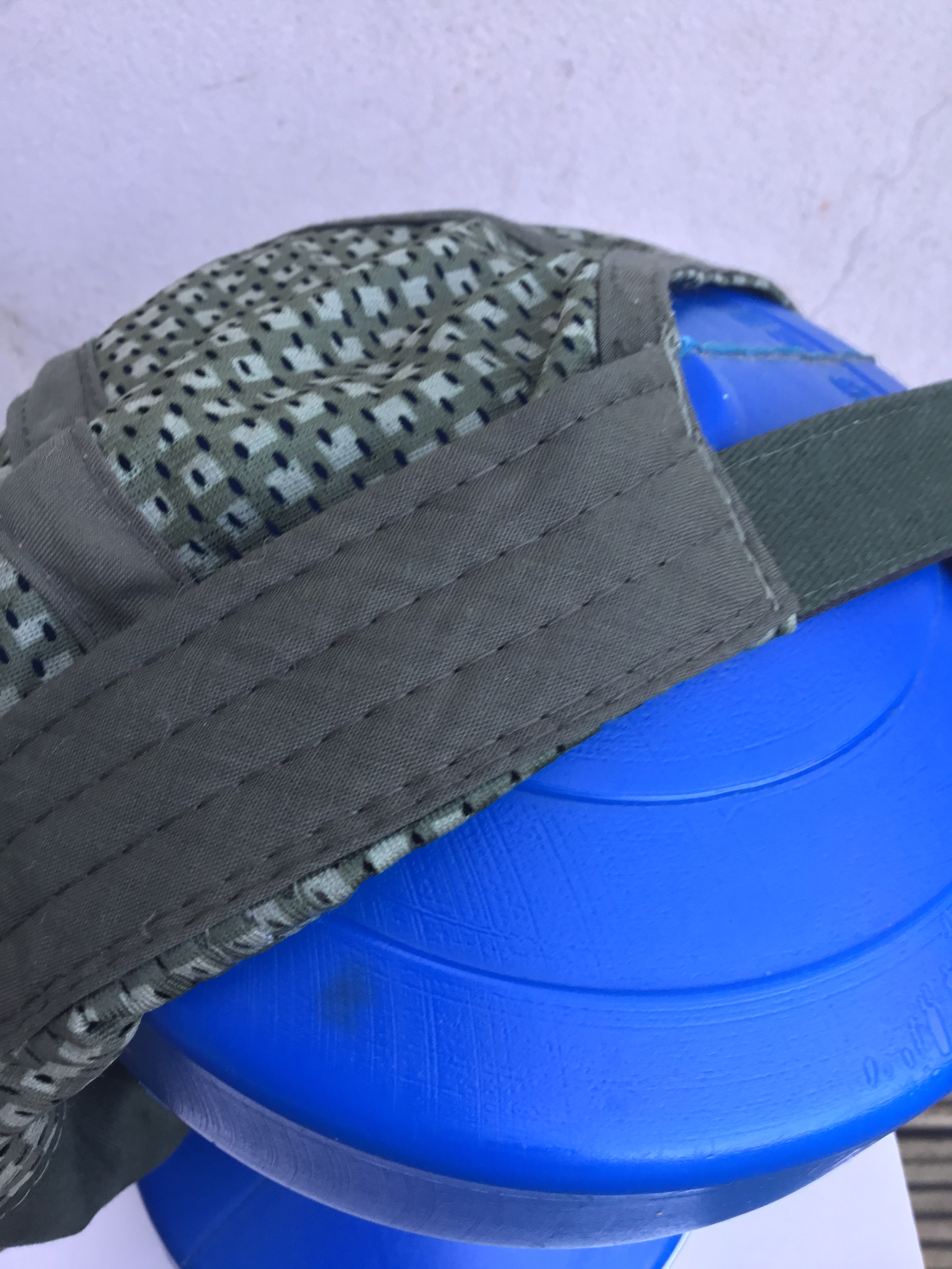 REVIEW: The Redback Company Timmy Hat – Night Camo – The Reptile House