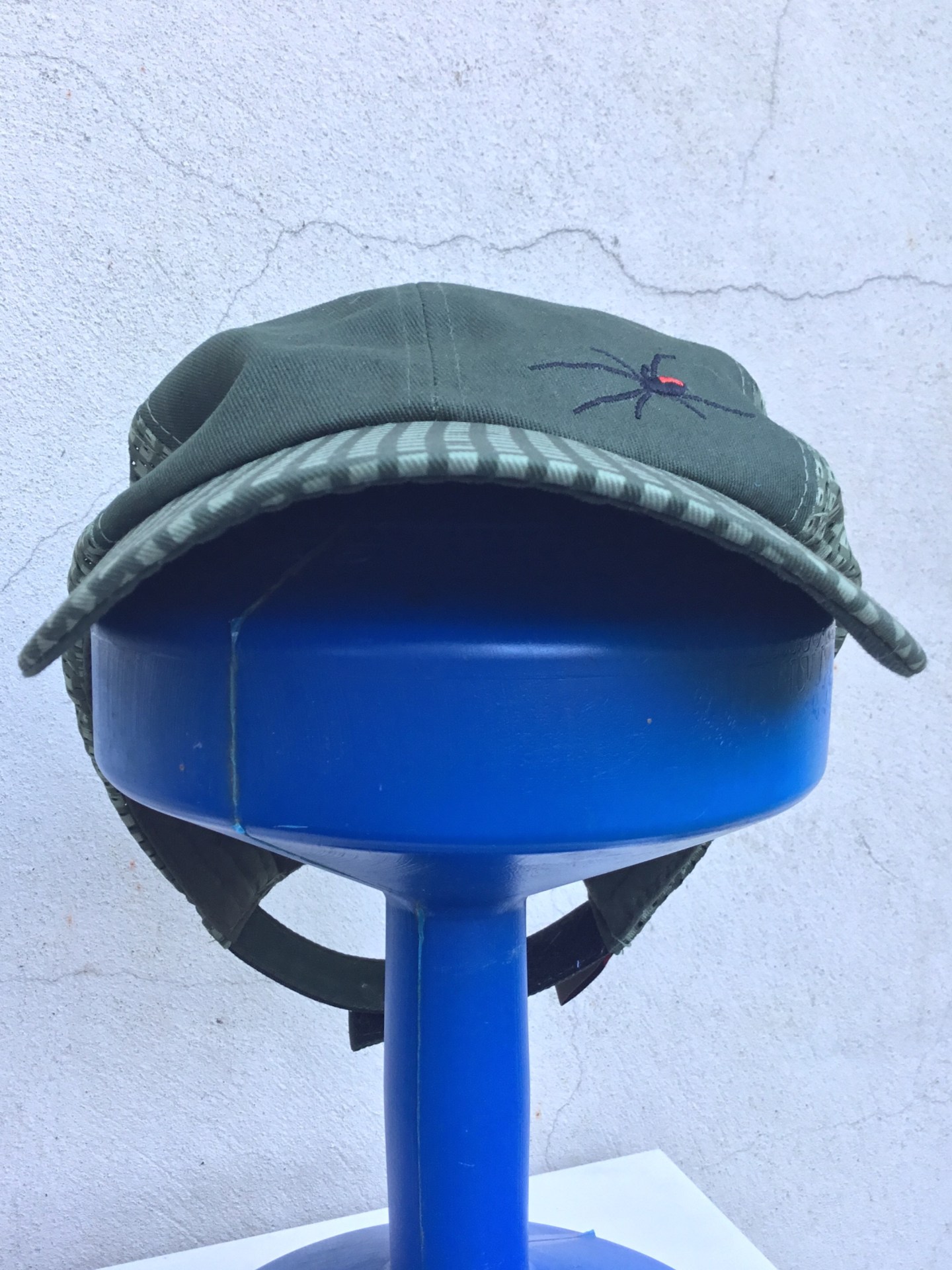REVIEW: The Redback Company Timmy Hat – Night Camo – The Reptile House