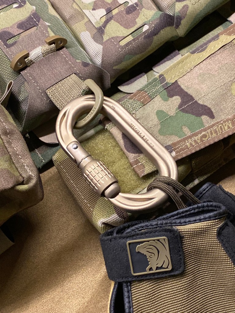 British Tactical Molle T Mount – The Reptile House