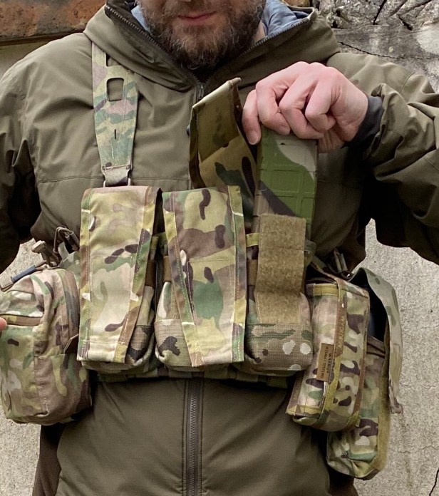 Crye Precision Airlite Convertible Chest Rig Vs. WTF Ultralite Admin ...