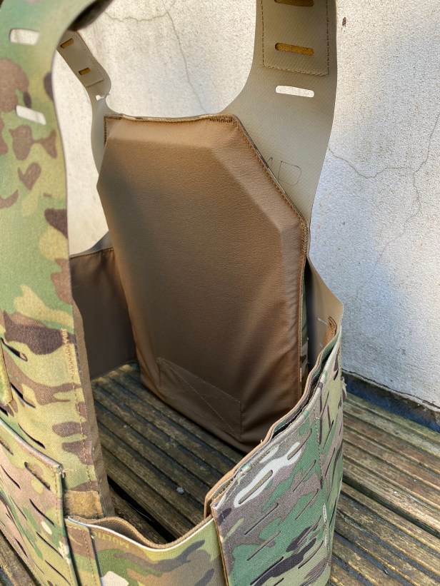 REVIEW: Blue Force Gear PLATEminus V4 – The Reptile House