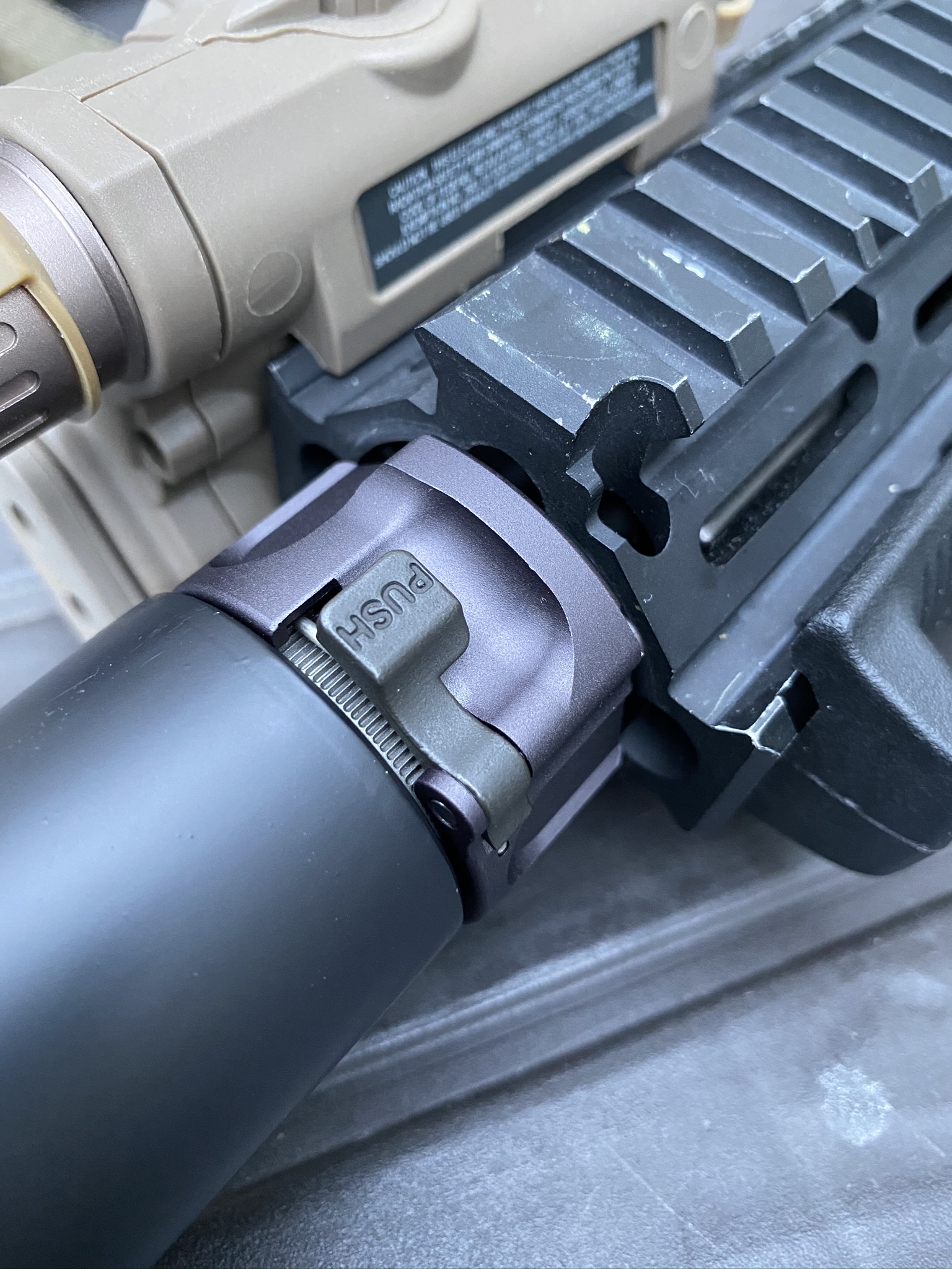 REVIEW: HAO Surefire FA556SA UKSF Suppressor Replica, Milsim Version ...